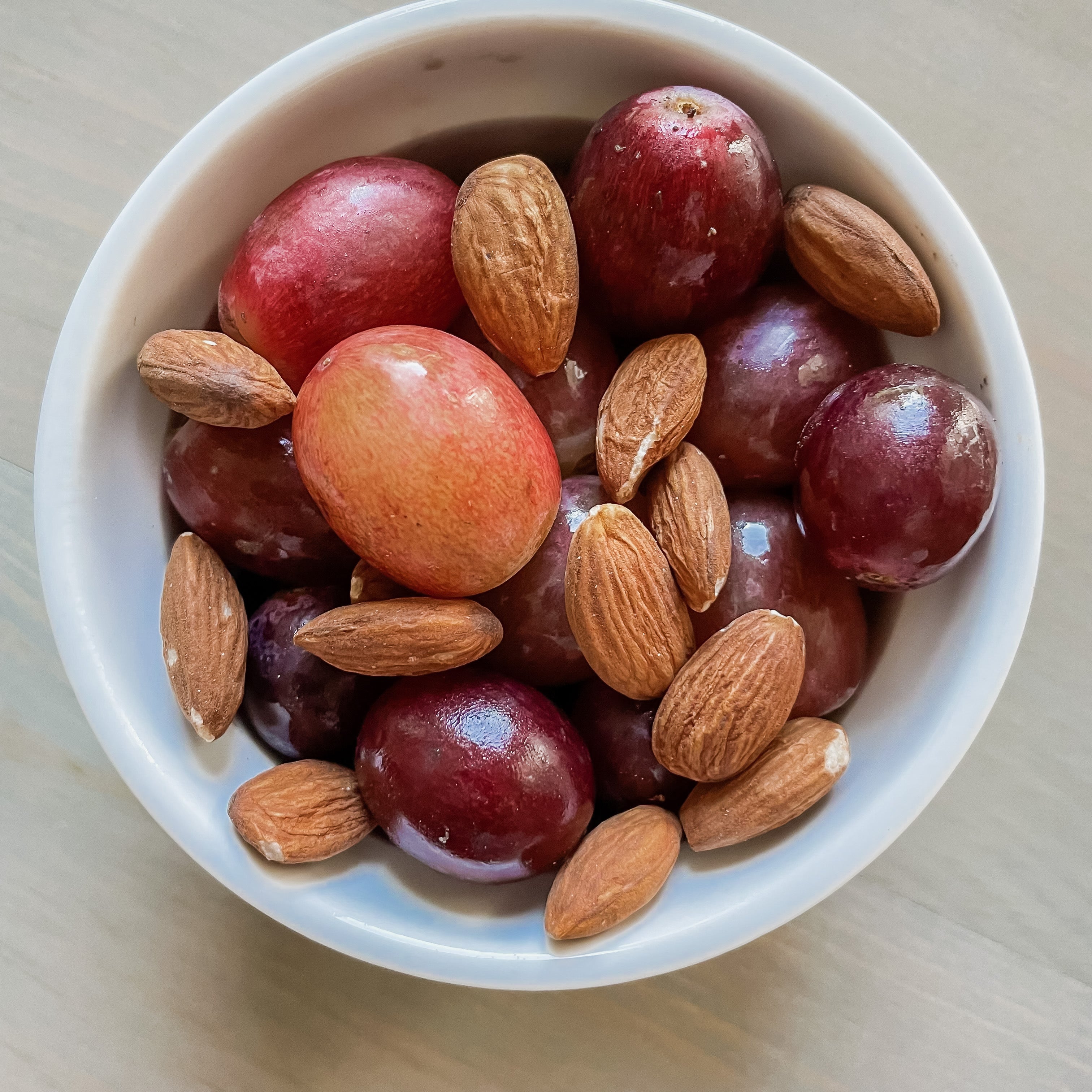 Grapes + Almonds – Brittany Jones Nutrition Group